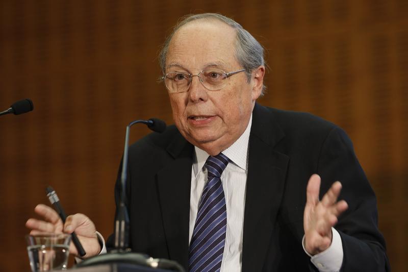 Entrevista a Guillermo Calvo, por Juan Carlos de Pablo – Foco Económico