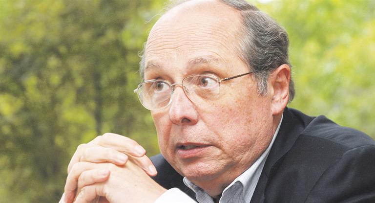 Entrevista a Guillermo Calvo: “Lo que pasó con las tarifas fue un pequeño accidente” – Foco ...